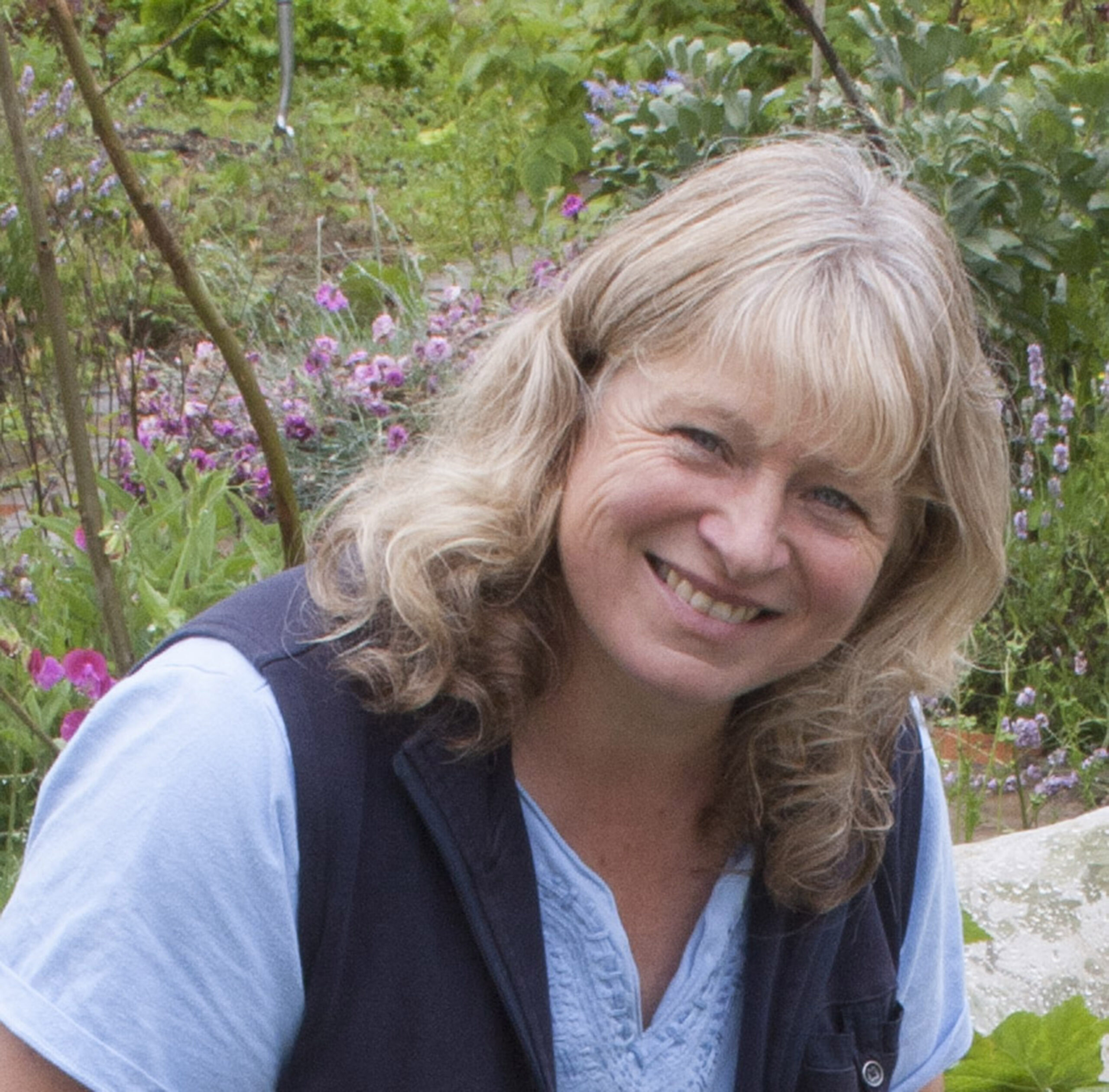 Book Anne Swithinbank | Gardening Speaker
