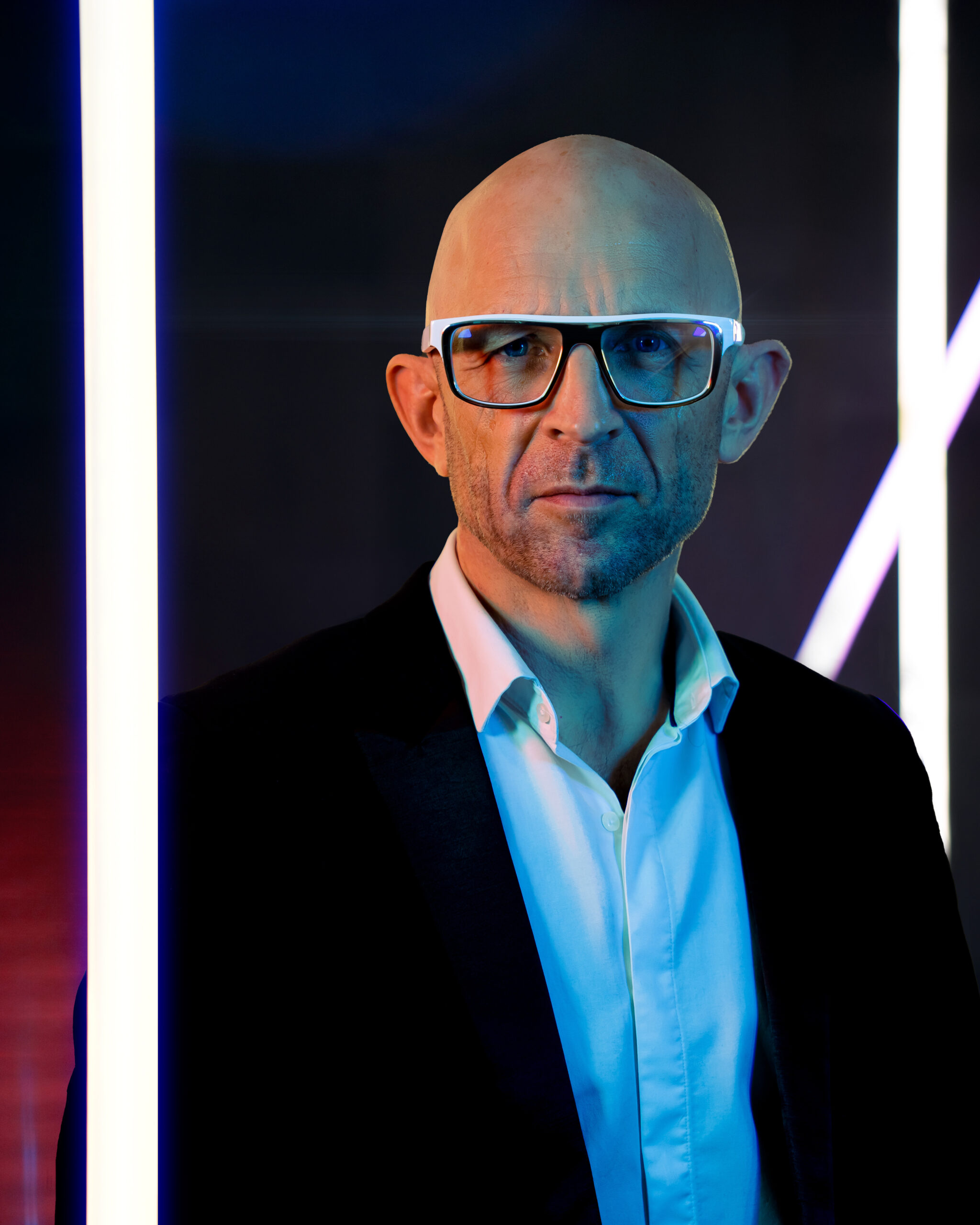 Book Jason Bradbury, AI & Technology Speaker via The Speakers Agent