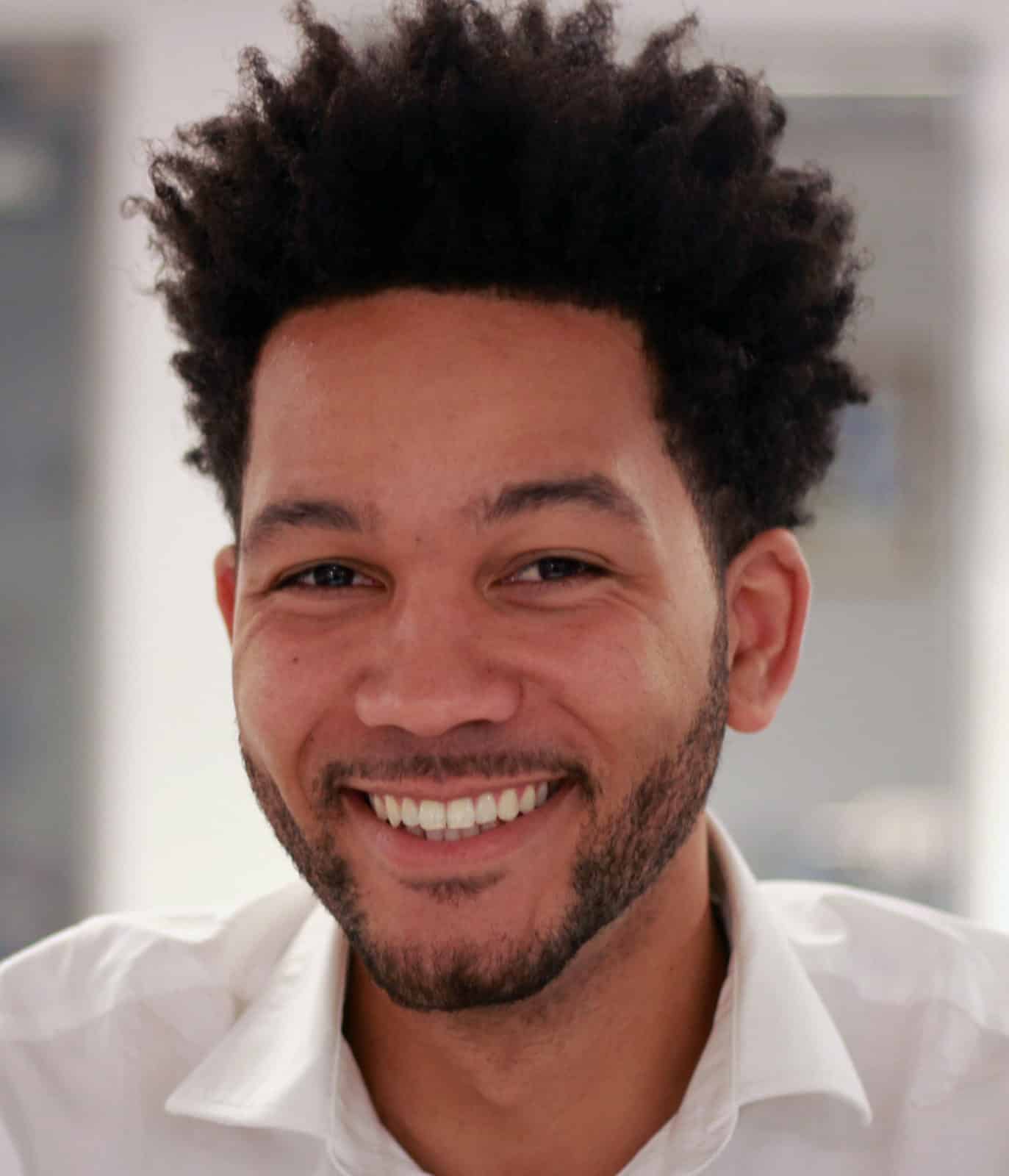 Book Anthony Bennett | The Speakers Agency