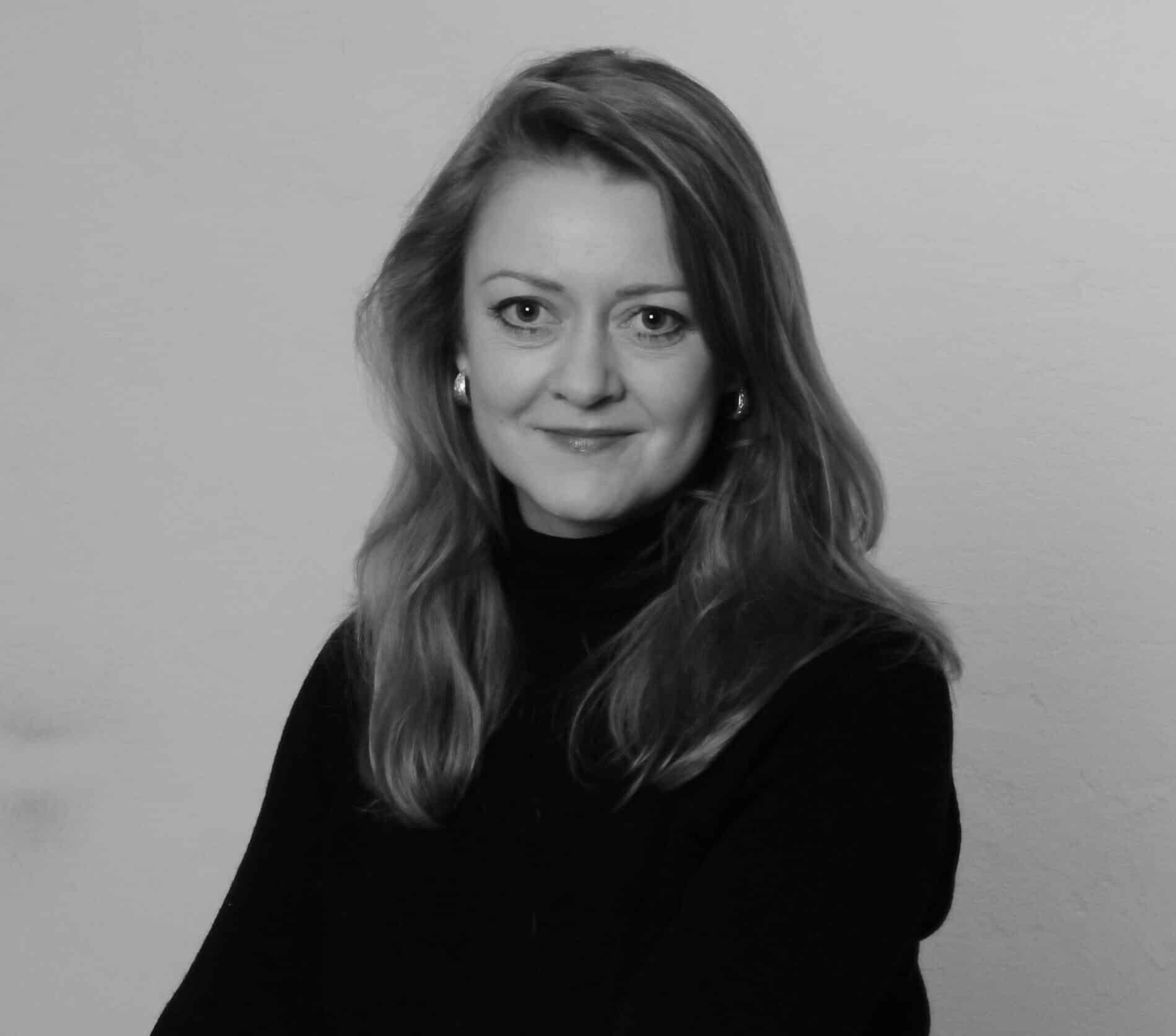 Book Annie Machon | Former MI5 Intelligence Officer