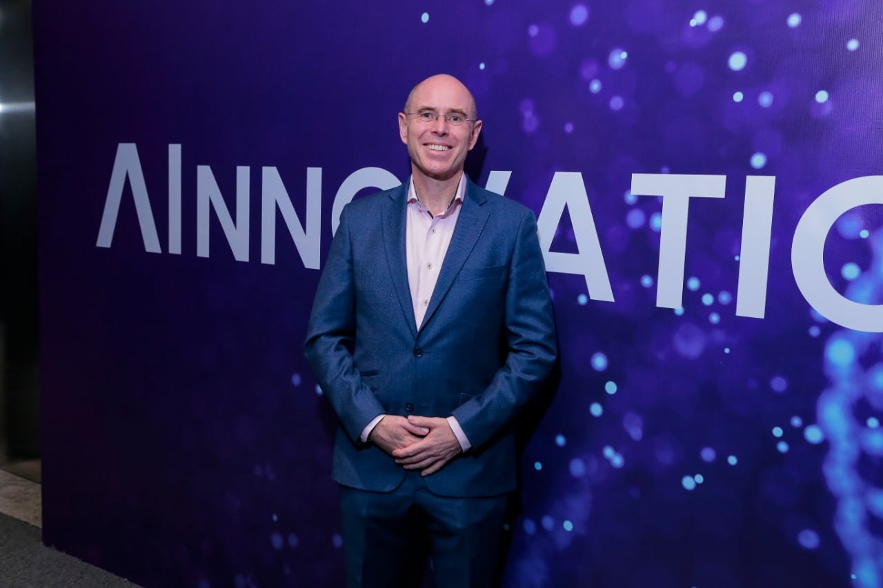 Book Neil Martin | Keynote Speaker