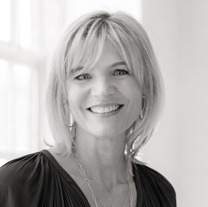 What Hotel Coat Hangers Teach Us About Modern Leadership – Insights ...