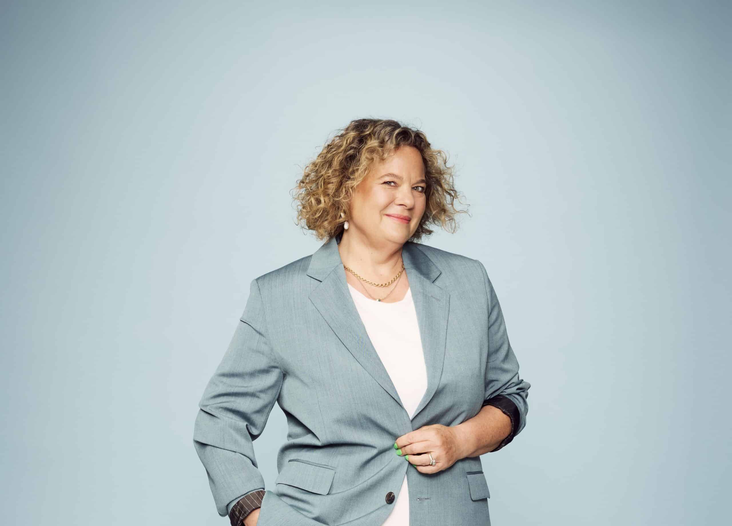 Book Eleanor Mills | Keynote Speaker